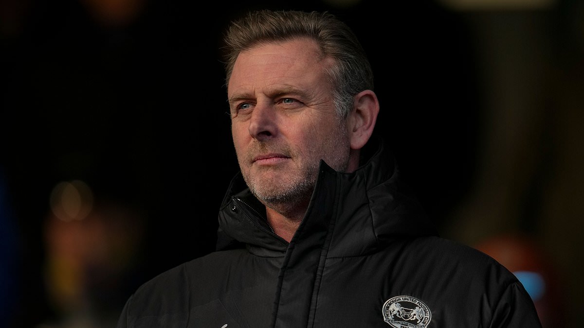 Darren Ferguson critiqué pour ne pas avoir fait jouer son fils Tyler ...