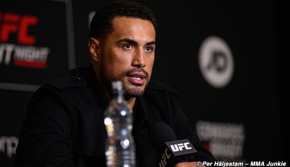 Carlos Ulberg vise un titre après sa victoire contre Blachowicz ...