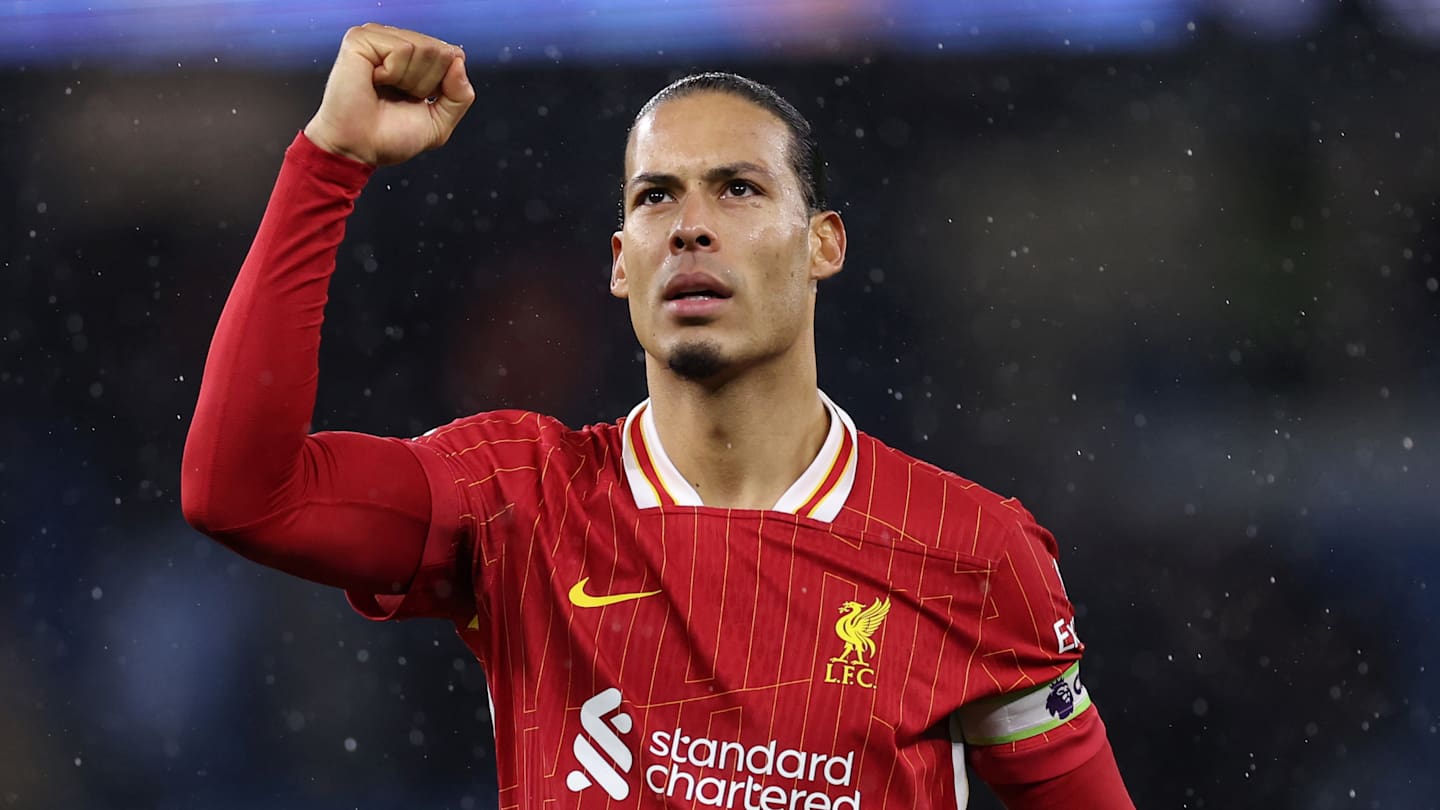 Virgil van Dijk signe un contrat record avec Liverpool - JustFootball ...